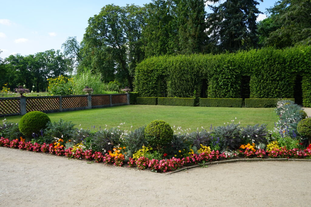 Large Garden Design Ideas: Transform Your Expansive Space in 2025 ...